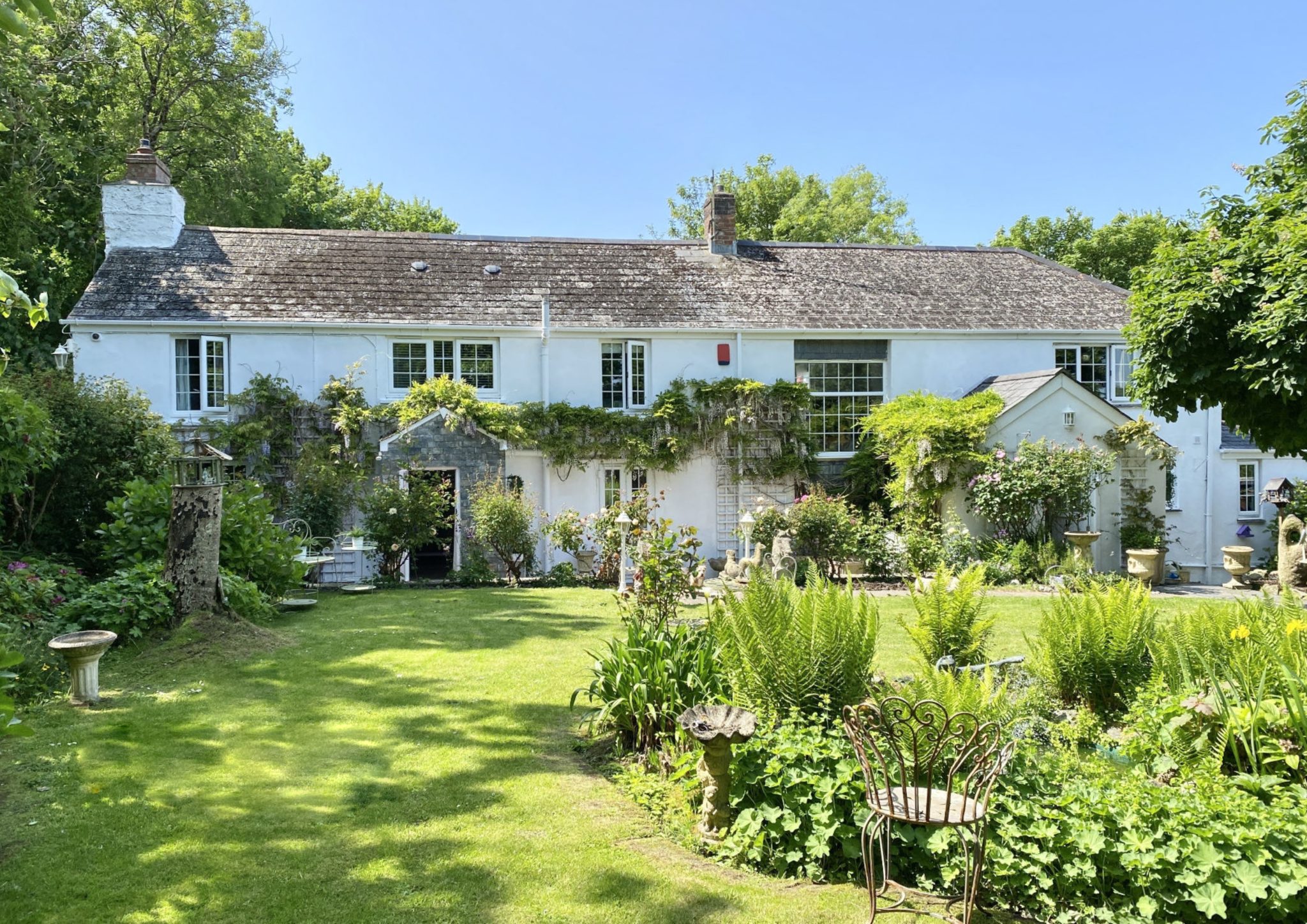 Escape to the Country With Me - The Lettered Cottage